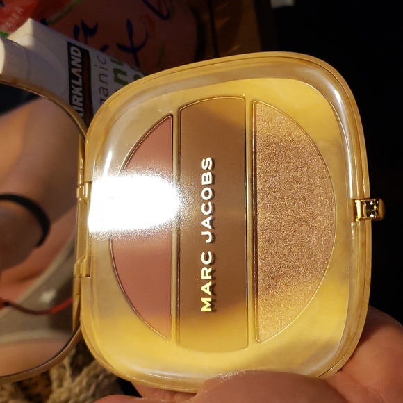 Marc Jacobs | Makeup | Caf Marc Jacobs Omega X Three Powder Blush ...